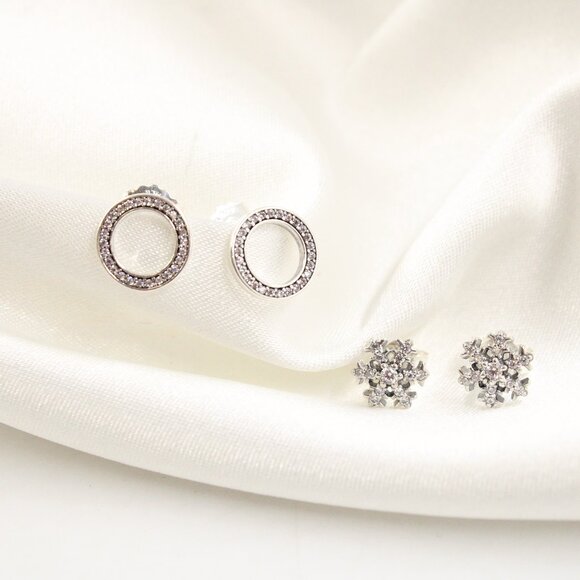 Pandora | Jewelry | Nib Pandora Sparkling Circle Stud Earrings ...